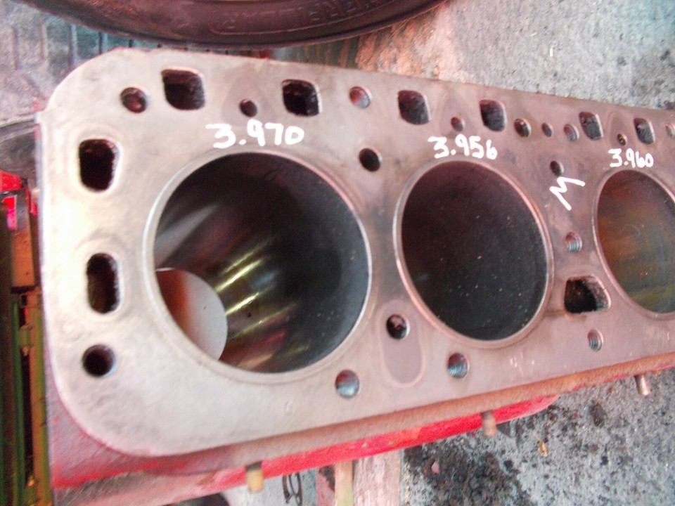 Farmall M MV IH tractor Engine Motor block w/ rod caps & M&W pistons ...