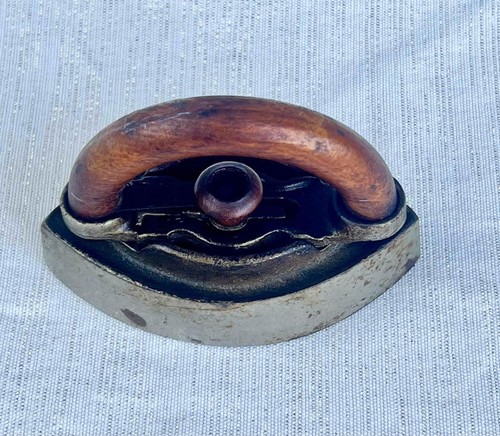 Antique Miniature Sad Iron Set Removable Curved Wood Handle, 3 Irons ...