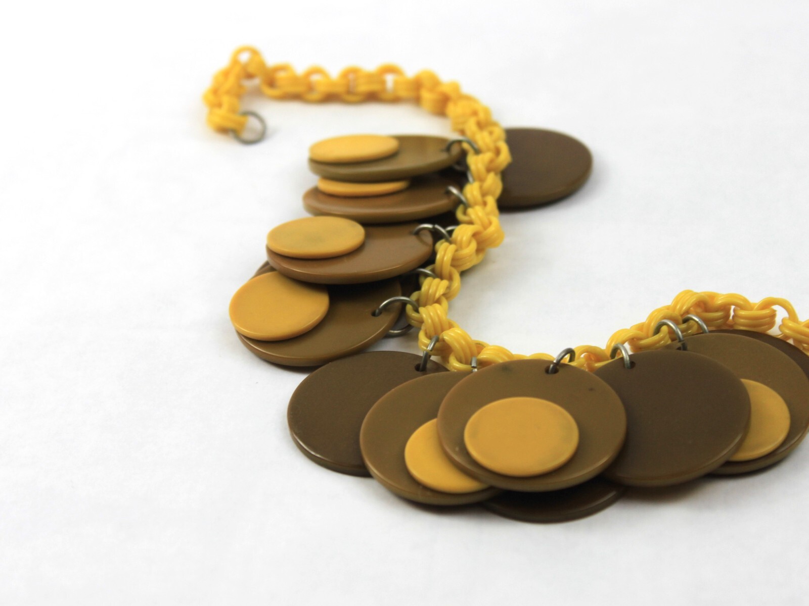 Vintage Bakelite Disc Choker Bib Necklace Celluloid Chain Green and ...