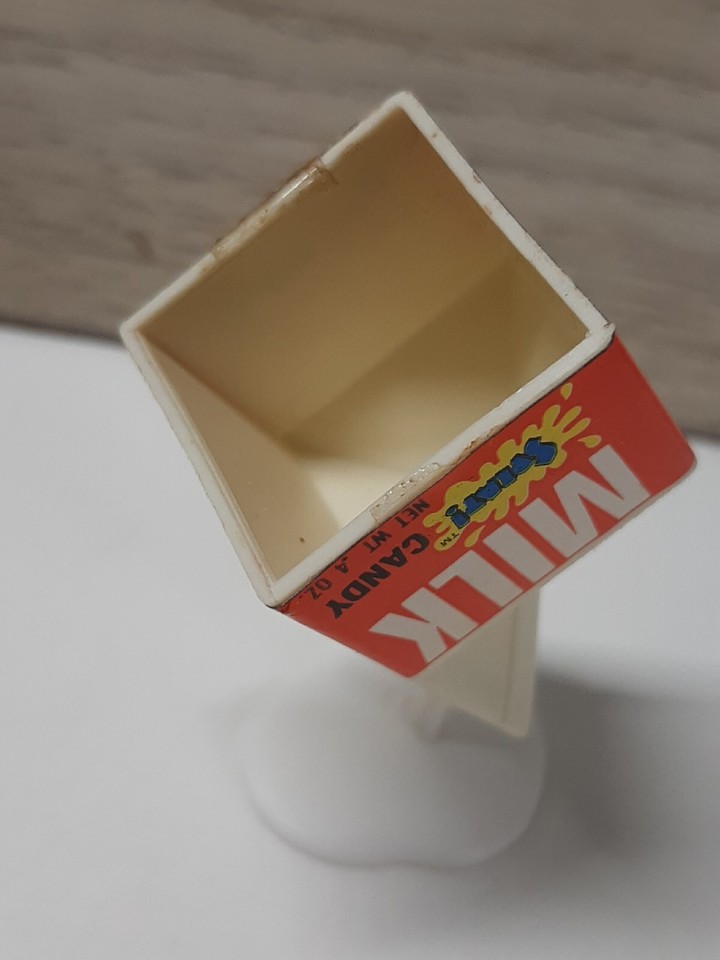 VINTAGE 1986 TOPPS MILK SPLAT! CANDY CONTAINER BUBBLE GUM FLEER TOY ...