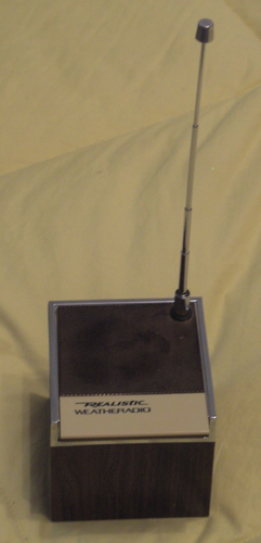 EUC Vintage Realistic Radio Shack WeatheRadio Deskube TW Weather Radio ...