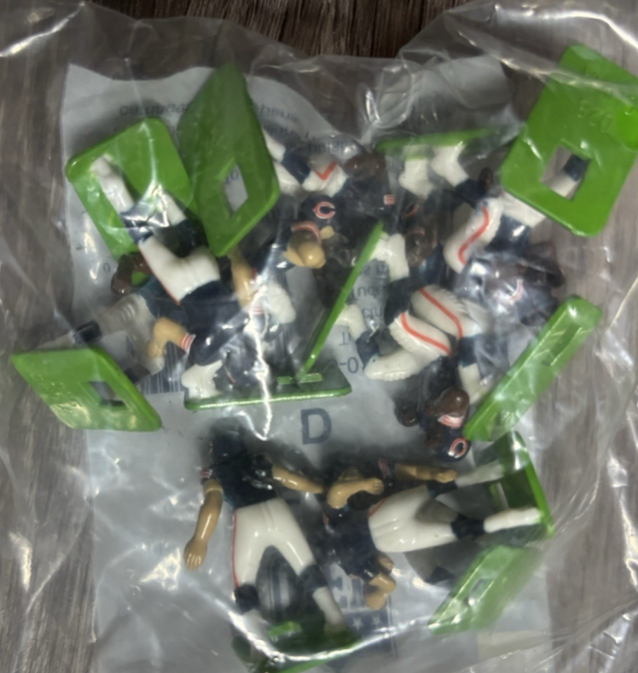 Vtg Tudor NFL Electric Football Bears D Team 11 9-01-D Players Toys | eBay