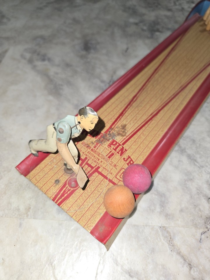 vintage Baldwin King Pin Jr - tin metal bowling game with pins and ball ...