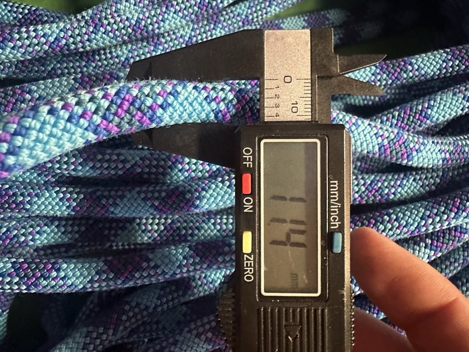 Heavy Duty Professional Climbing rope ~30 feet long, ~11mm thick used ...