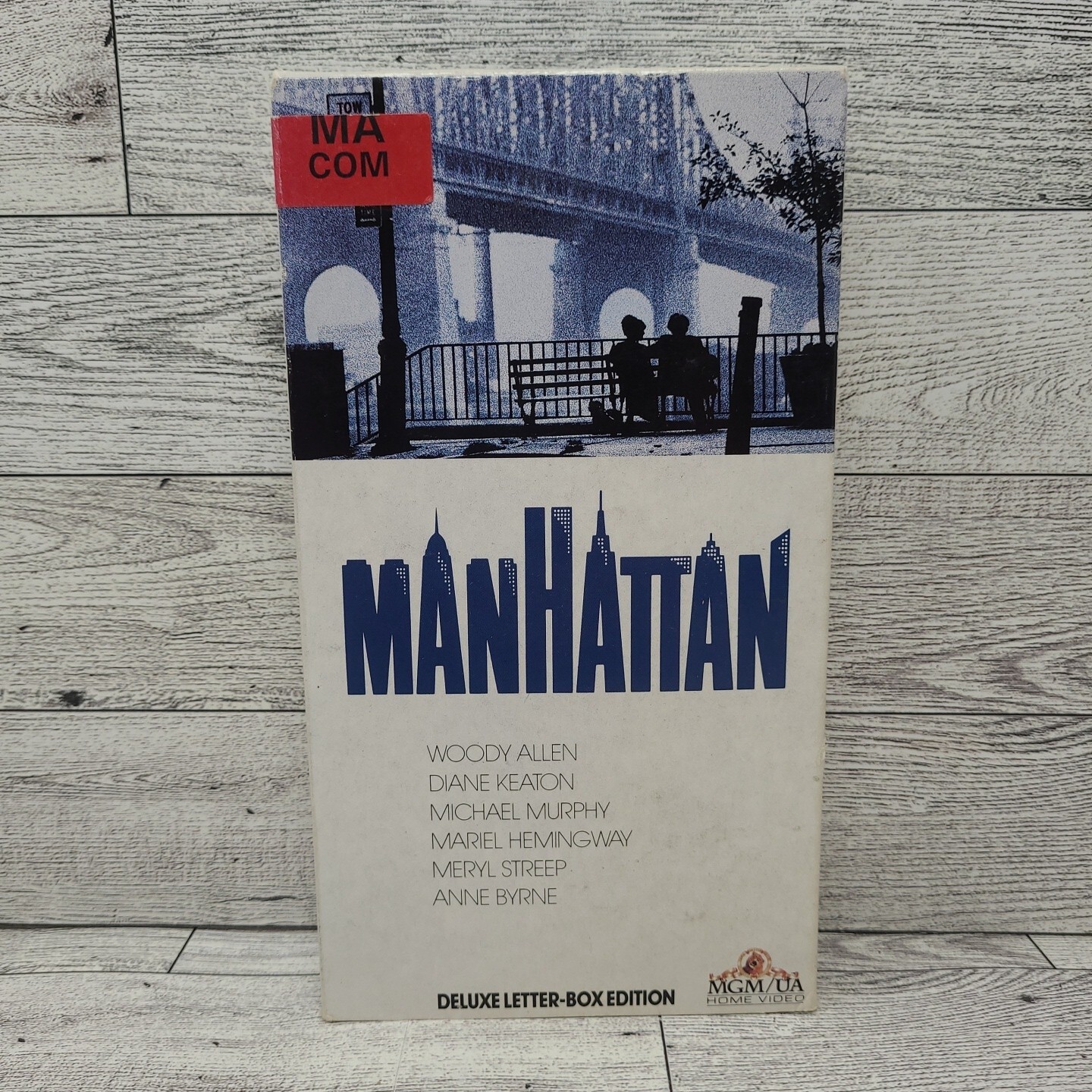 Manhattan (VHS Deluxe Letterbox Edition, 1990) 1979 Woody Allen Diane ...