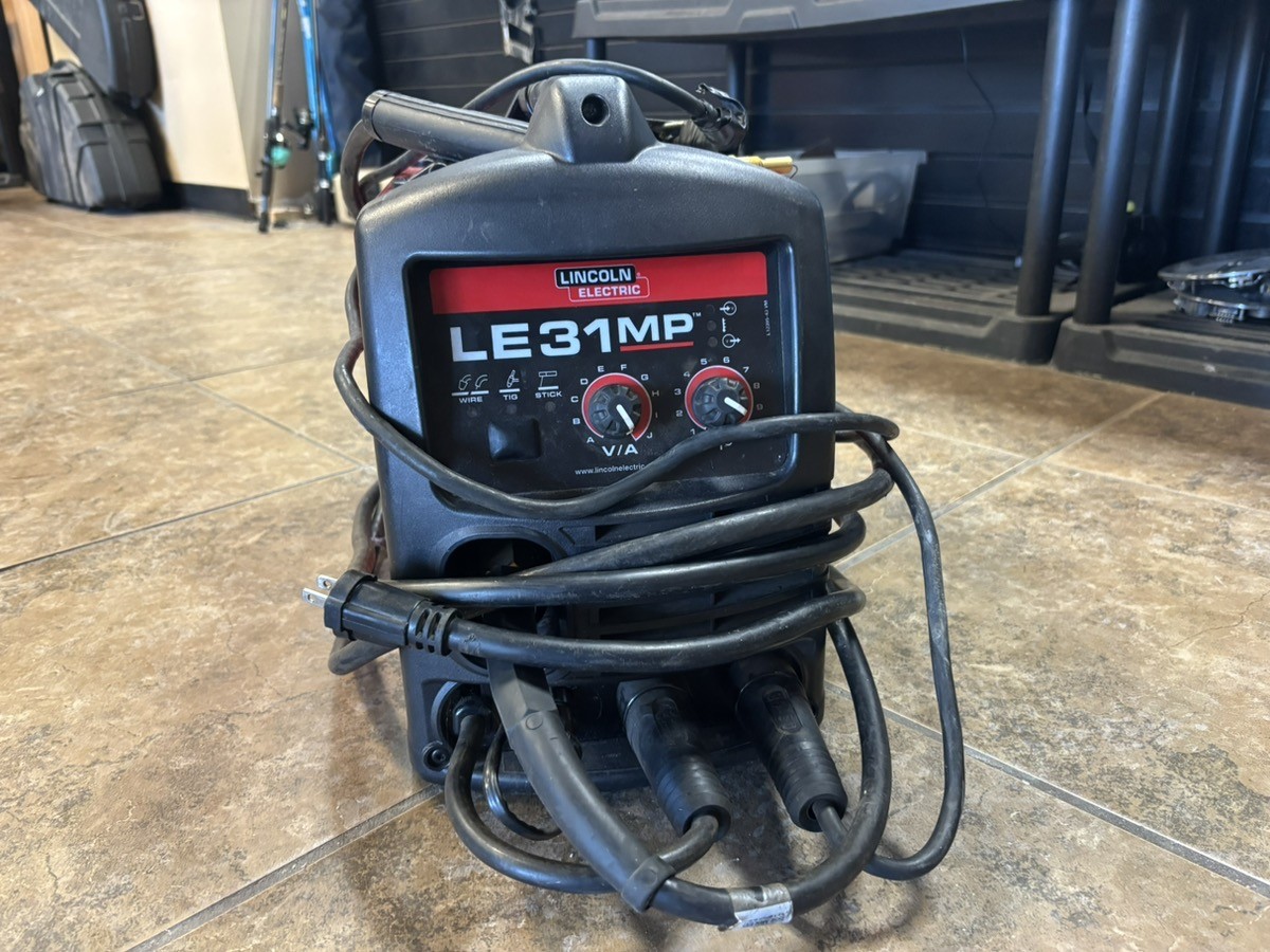 Used LINCOLN ELECTRIC LE31MP 140 Amp Multi Process Welder Mig Stick ...