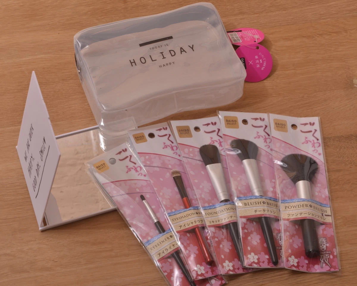 Daiso Makeup