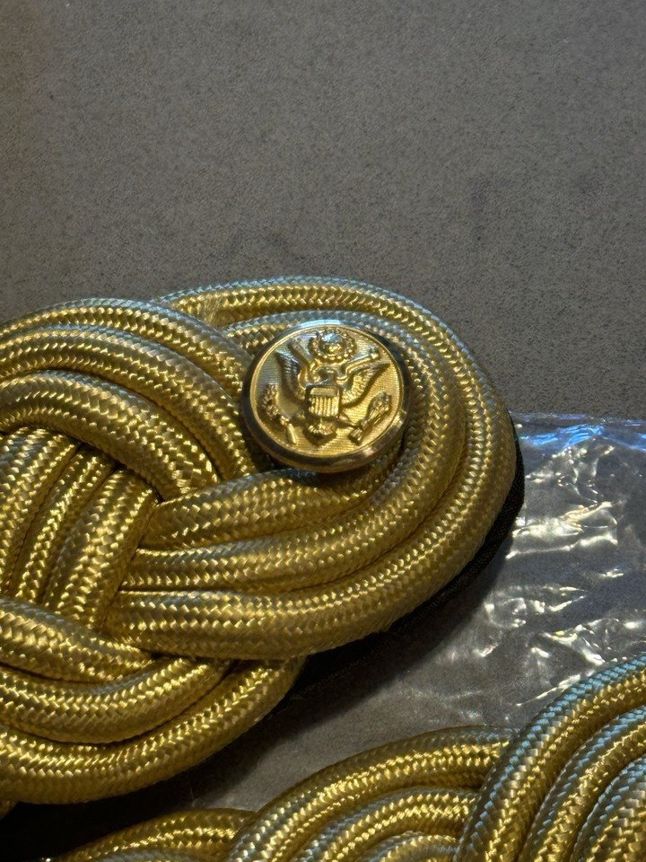 Authentic Vanguard Military Equipment USA Shoulder Knot Mess - VINTAGE ...