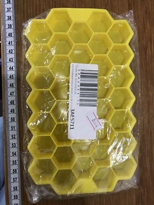 Ice Cube Tray Honeycomb Shape 37 Cubes Silicone Frozen Ice Mold Maker ...