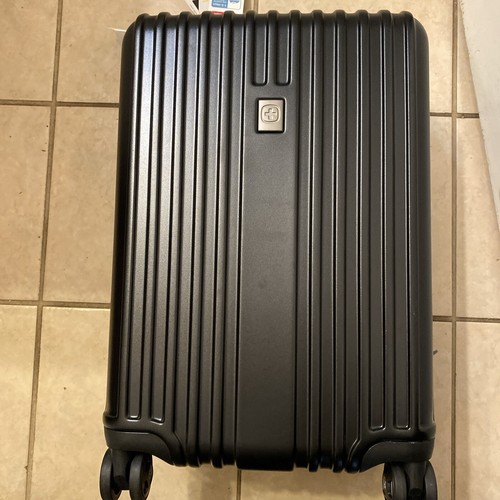 SWISSGEAR Ridge Hardside Carry On Suitcase 20” SHIPS TODAY! Black New ...