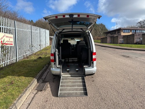 2010 Volkswagen Caddy Maxi WHEELCHAIR ACCESSIBLE mobility disabled ramp ...