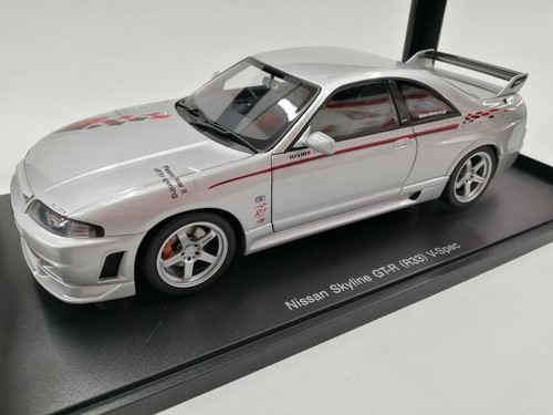 AUTOart 1/18 Nissan Nismo Skyline GT-R-Tune (R33) Silver with stripes ...