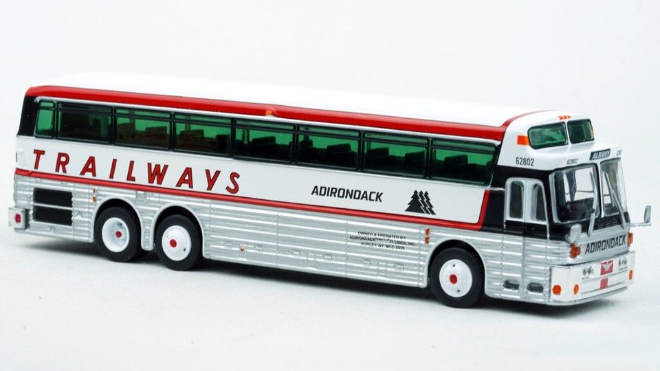 Iconic Replicas 1969 Eagle 05 Bus Adirondack Trailways #87-0547 HO 1/87 ...