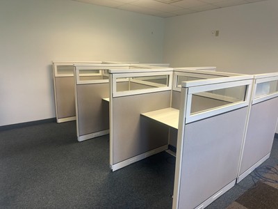 42" x 42" x 52" H Cubicles / WorkStations w/ Glass by Steelcase | eBay