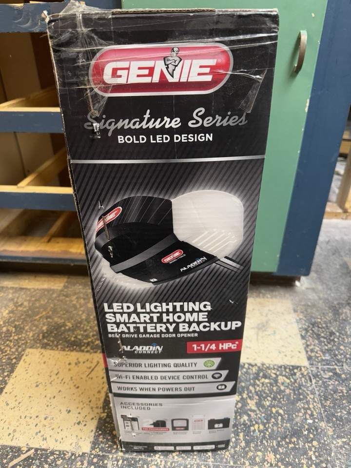 Genie Signature Series 1 1/4 hp. Smart Garage Door Opener with Battery ...