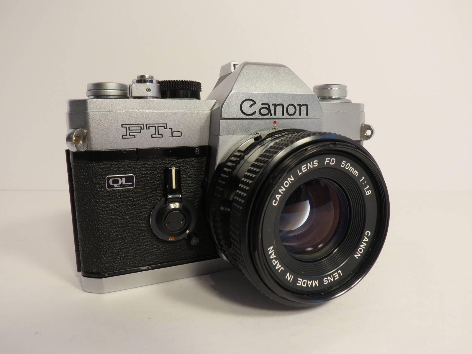 Canon FTb QL 35mm SLR Film Camera w/ Canon FD 1:1.8 50mm Lens | eBay