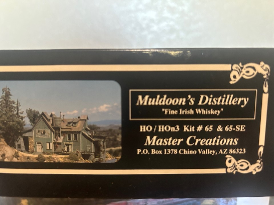 MULDOON " FINE IRISH WHISKEY " DISTILLERY ANIMATED HO Scale CRAFTSMAN ...