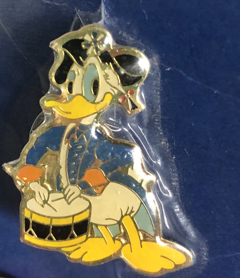 NIP 1989 Disney World Donald Duck Yankee Doodle Dandy Pin Drummer ...