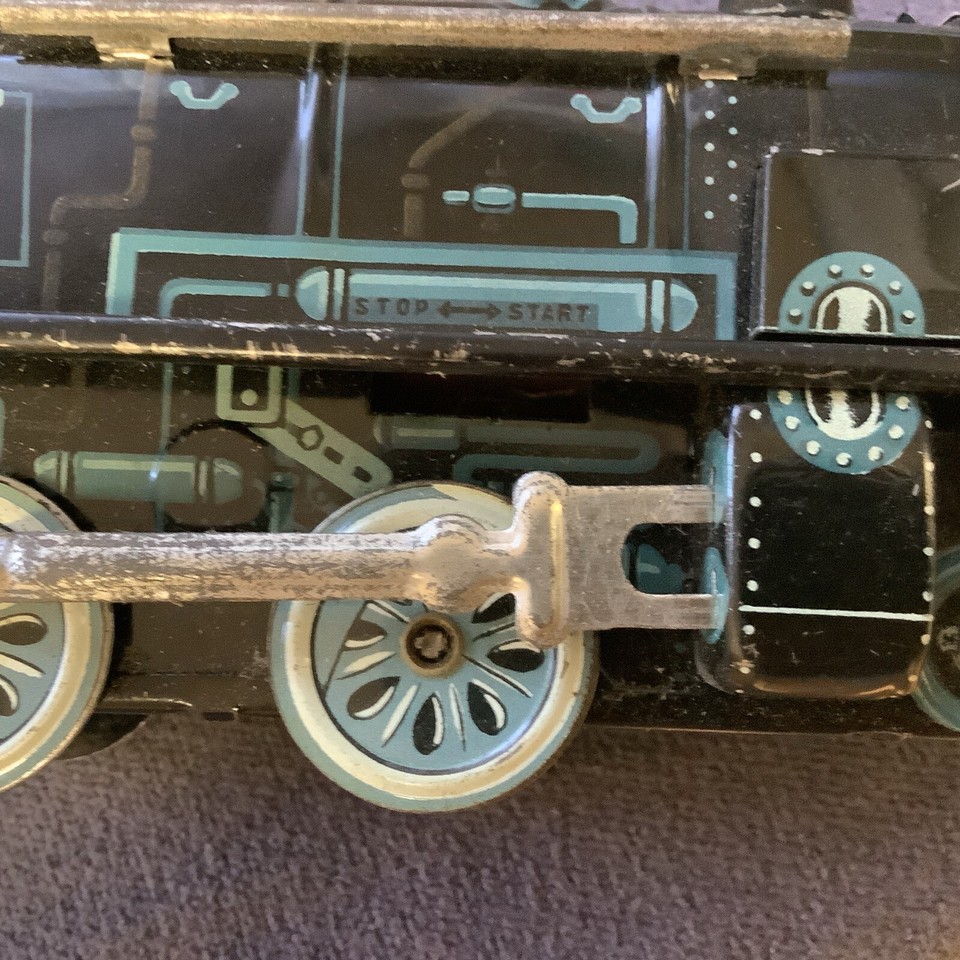 Alps Japan Tin Shuttling Train & Freight Yard Battery Operated in Box ...