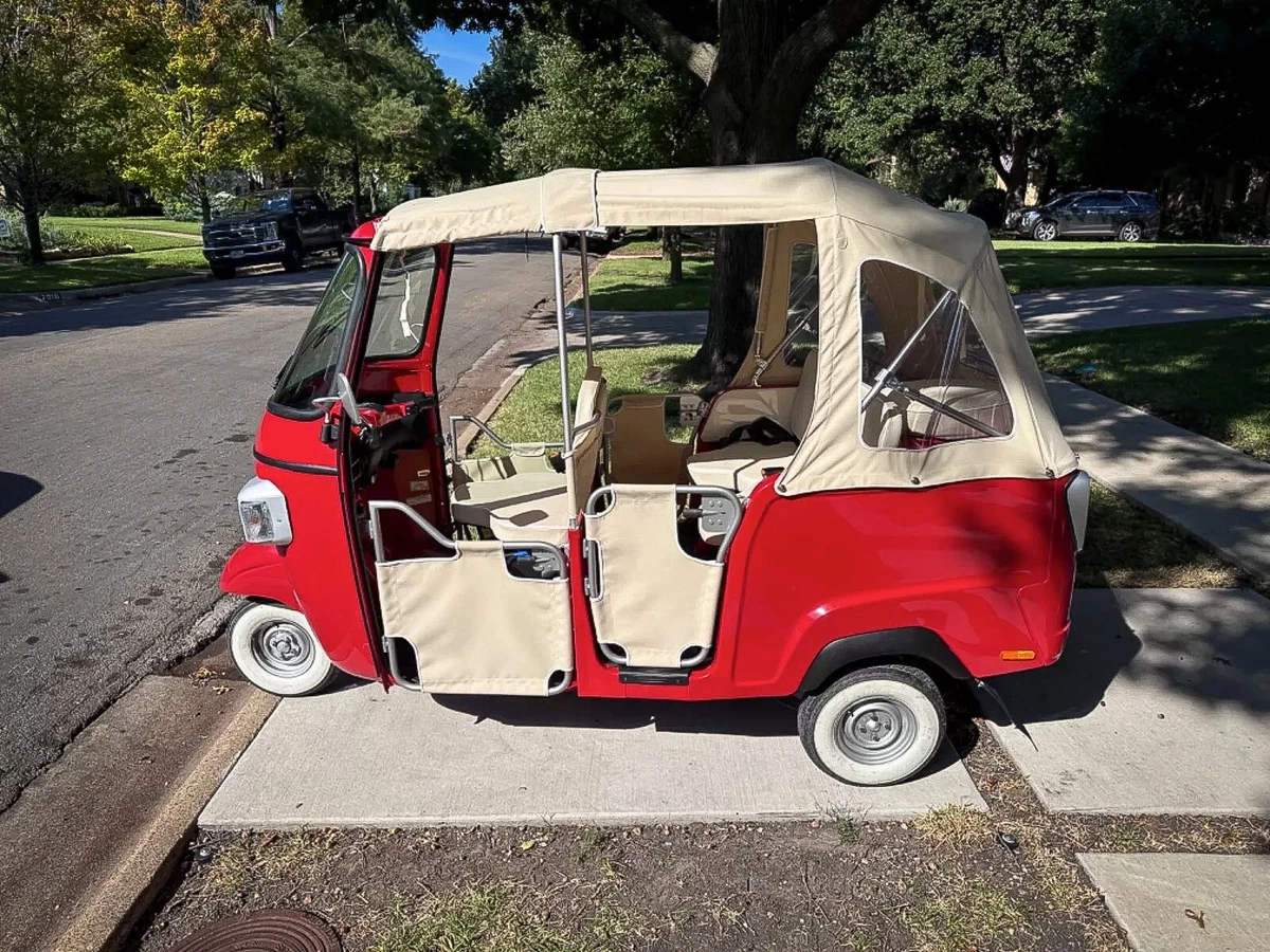 Piaggio Ape Calessino Pairs Retro Style With Modern Comfort