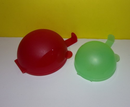 TUPPERWARE #5105 Red Forget-Me-Not Half Fruit Vegetable Tomato Onion ...