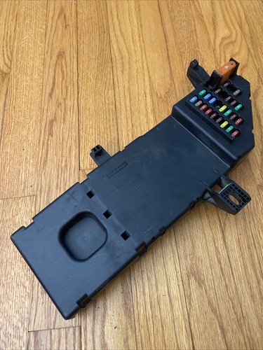 2003 2011 Saab 9-3 93 2.0L Fuse Relay Junction Box w/ Body Control ...