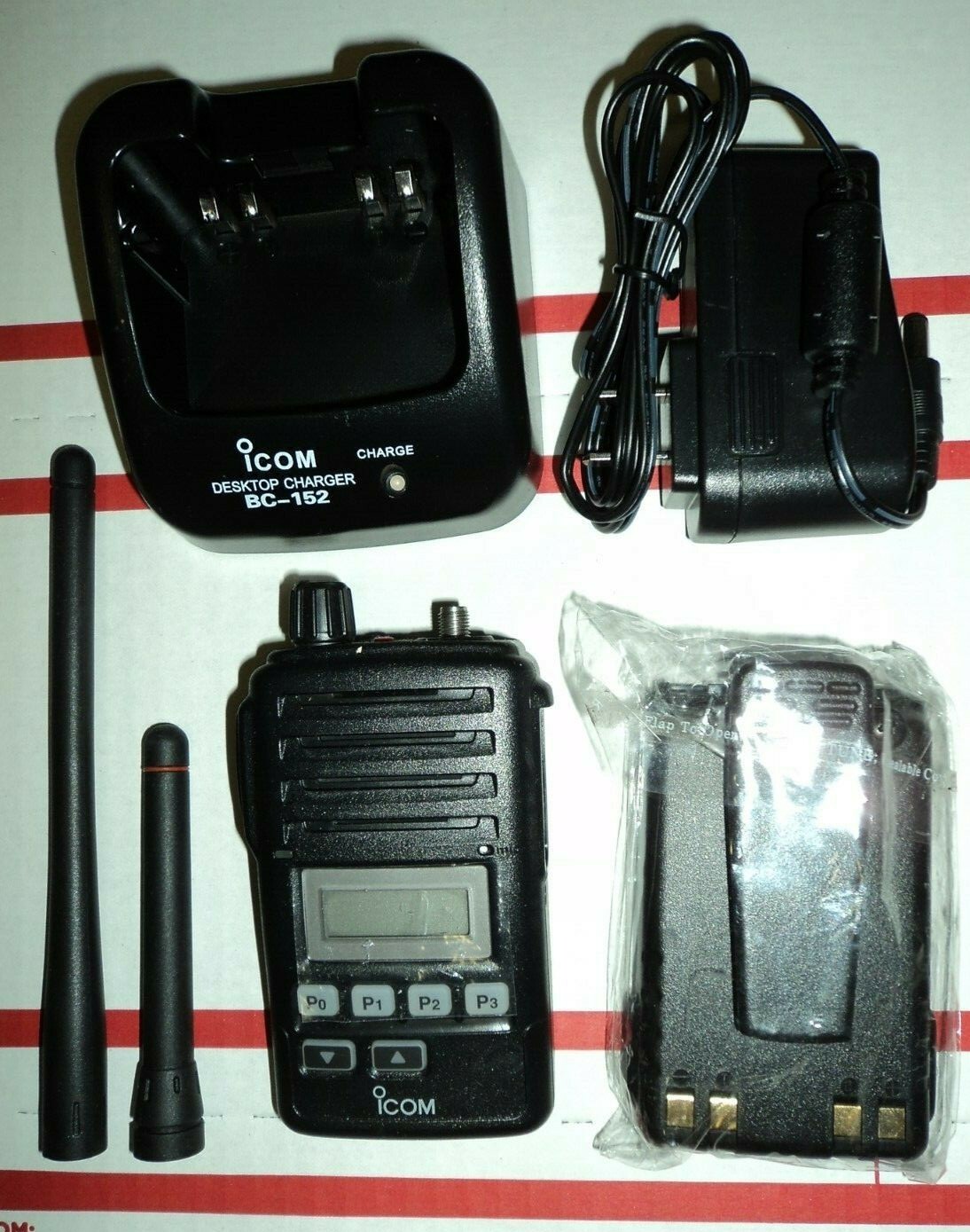 MINT Condition iCOM IC-F50V VHF Radio Charger Antenna Battery ...