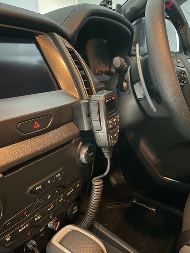 GME UHF Microphone / Radio Mount PX2/3 Ford Ranger / Raptor / Everest ...