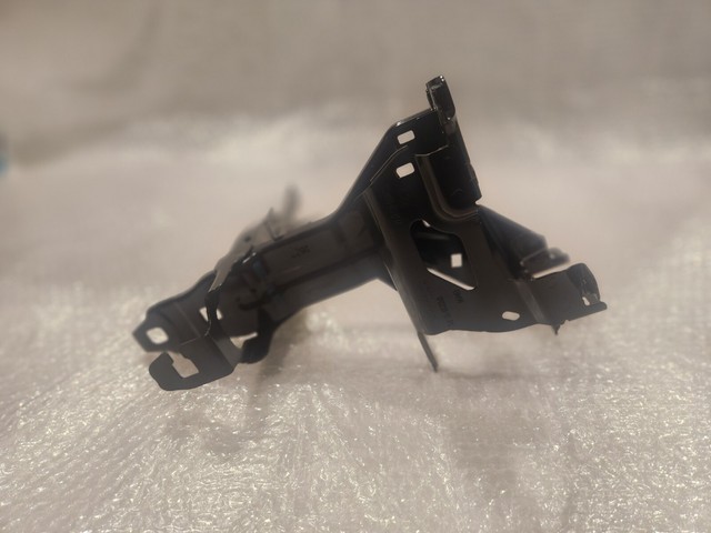 Genuine BMW 3' Series G20 G21 Mounting for Headlight Right 51647422294 ...