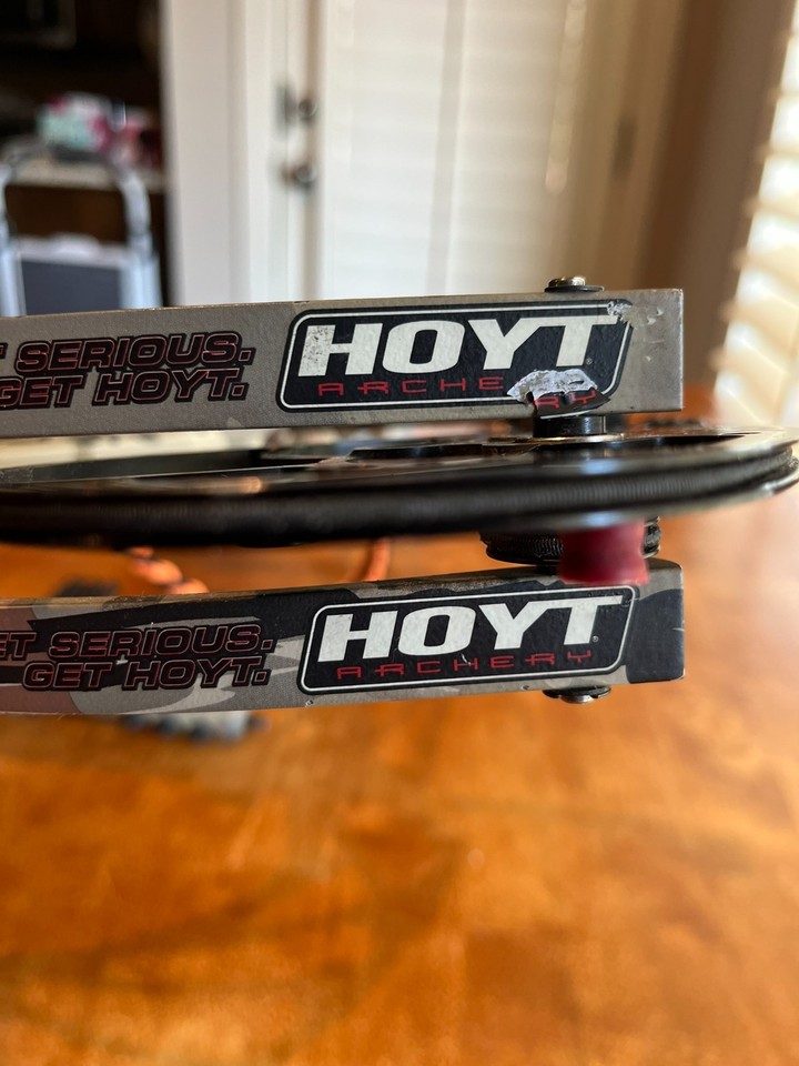 Hoyt Pro Defiant 30 Compound Bow Pkg RH 60-70# 28-30" Draw | eBay