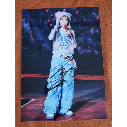 K-POP IU Lee Ji Eun Autographed Signed Photo Autographs Collectibles 5* ...