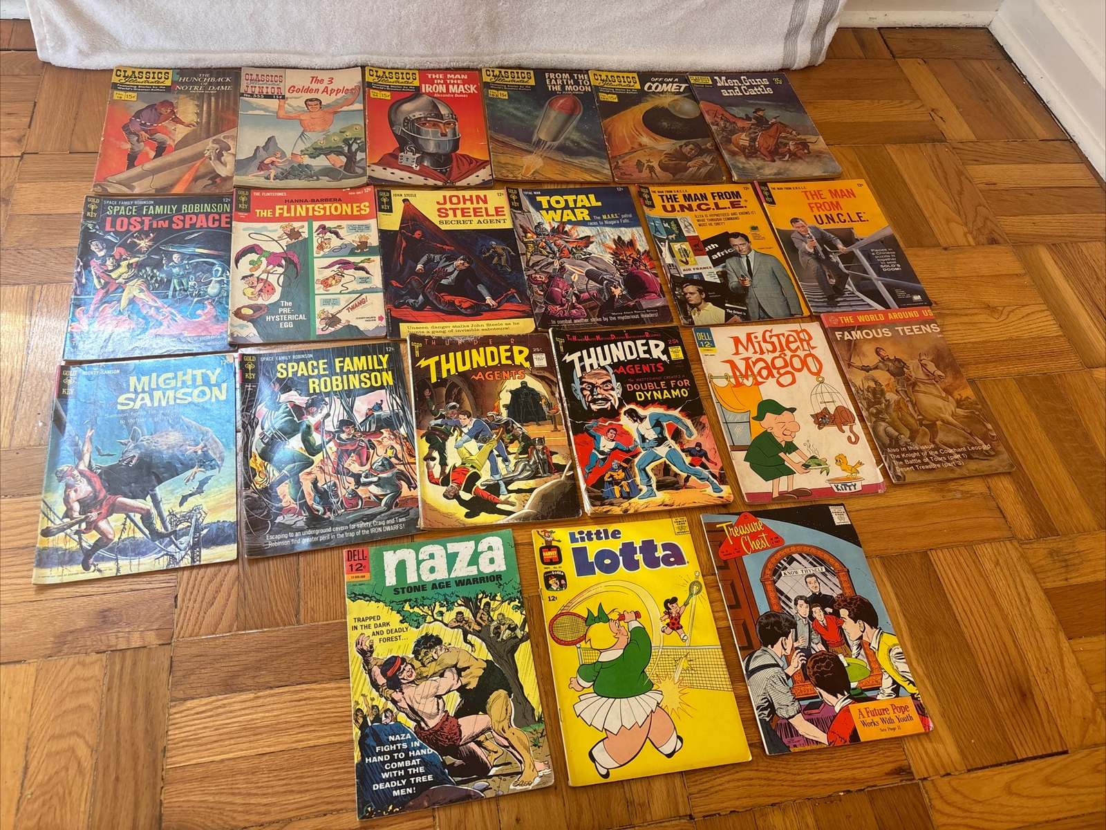 21 VINTAGE COMIC BOOKS- CLASSICS ILLUSTRATED DELL ,GOLD KEY ,TOWER ...