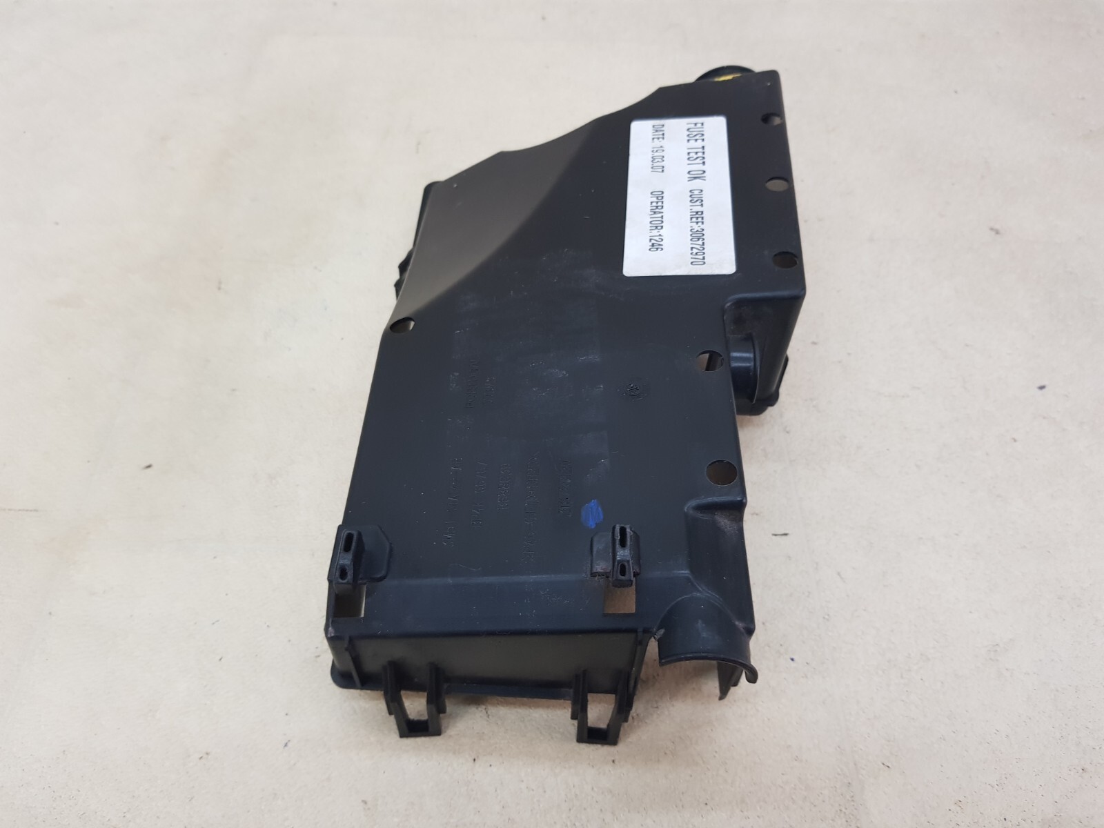 FORD VOLVO C30 MK1 06-13 ENGINE BAY FUSE BOX COVER 3M51-14A142-AB ...
