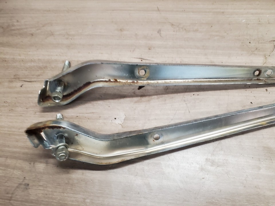 1994 Harley Davidson FXDWG Dyna Wide Glide Rear Fender Supports Trim ...