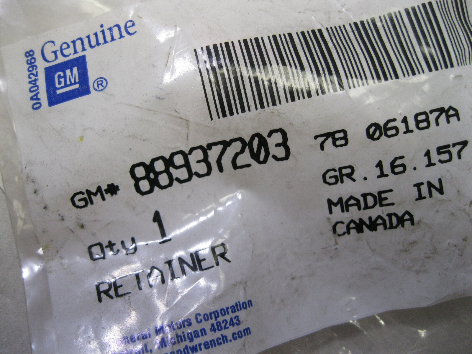 Dealership NOS GM General Motors Chevrolet 88937203 Retainer Door ...