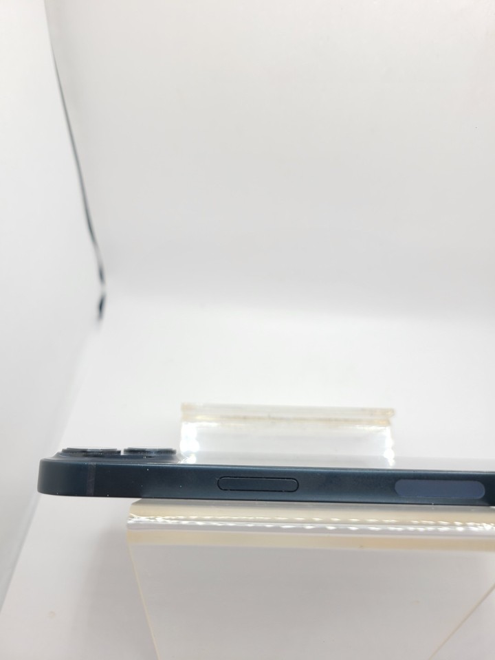 Apple iPhone 13 A2482 UNLOCKED Any Carrier Black 128GB iOS 26.2 | eBay