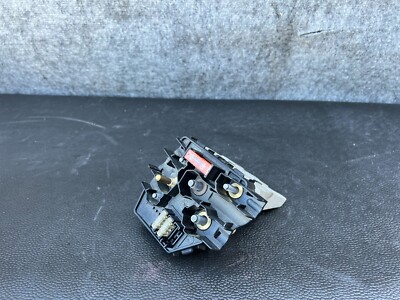 Front Under Hood Fuse Power Junction Box Relay Mercedes W221 W216 S550 ...