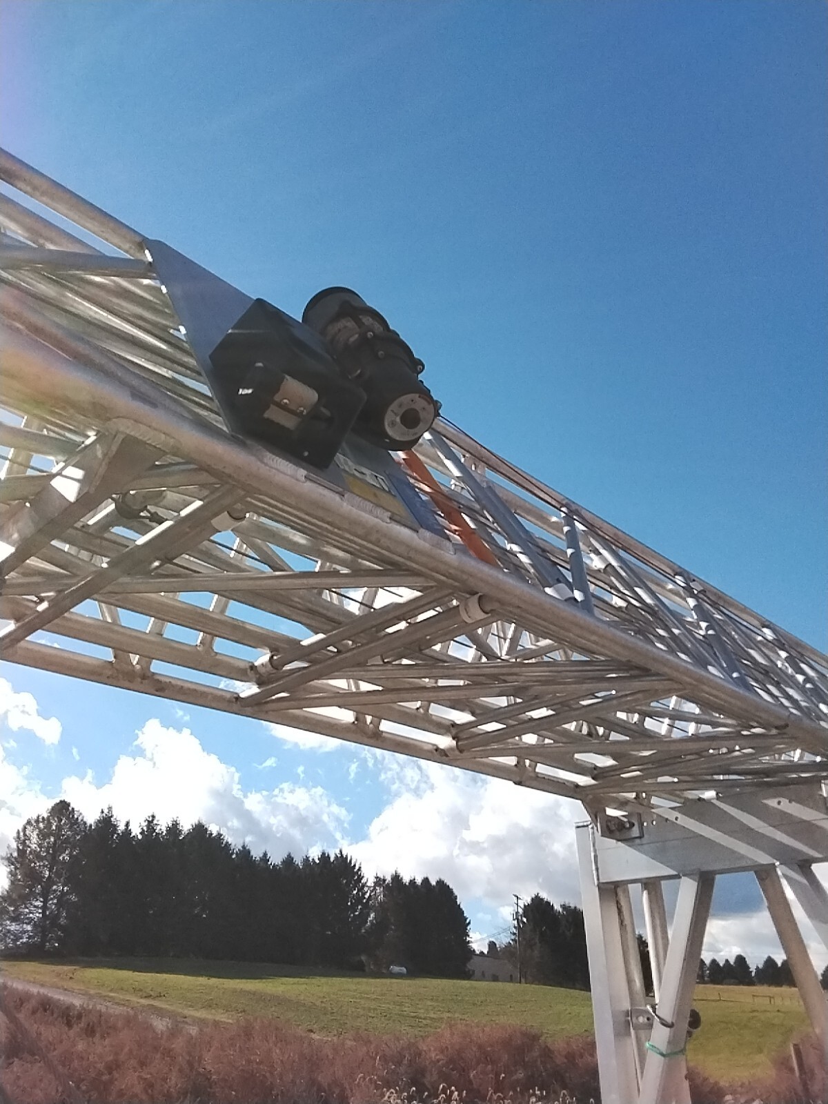 Aluma Tower T 100 Trailer Mounted TM 51 88 Foot Mobile Tower With Mast ...