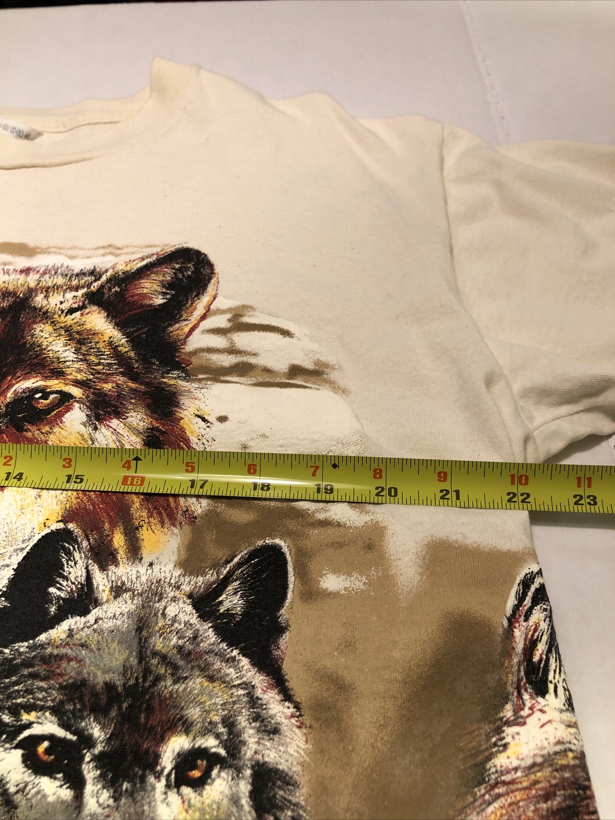 VTG 1993 Cream Wolf Wrap Around Graphic Shirt - Mens … - Gem