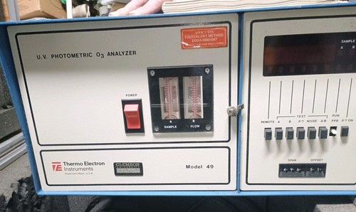 THERMO ENVIRONMENTAL INSTRUMENTS Model 49 U.V. PHOTOMETRIC O3 ANALYZER ...