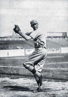 GROVER CLEVELAND ALEXANDER BASEBALL CARD *2X3 FRIDGE MAGNET* PITCHER ...