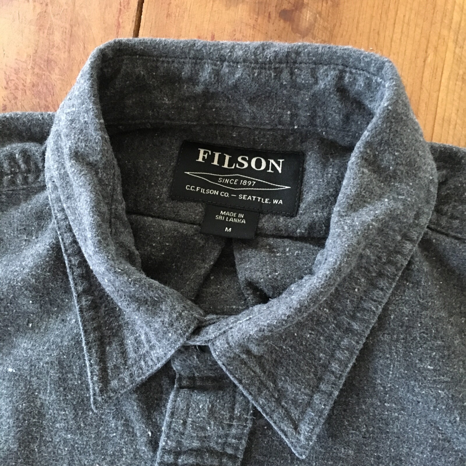 Filson Alaskan Guide Shirt – Dark Heather Flannel, Me… - Gem