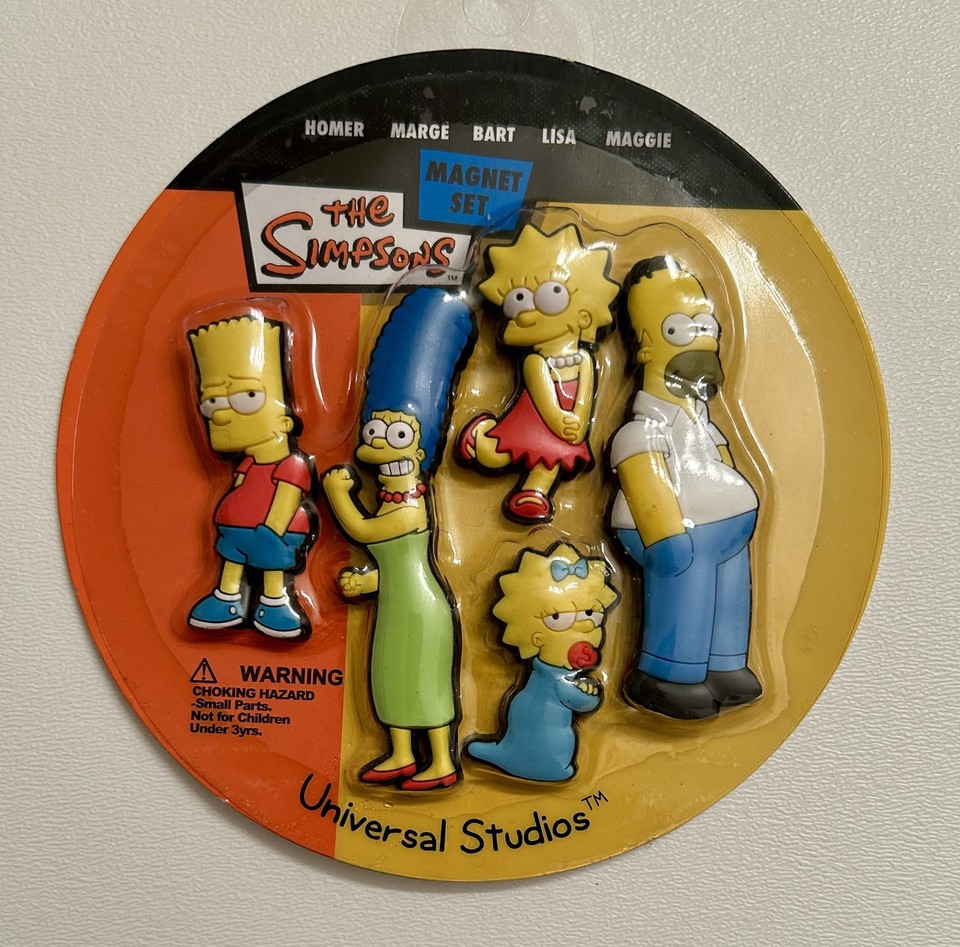 The Simpsons School Bus by Johnny Lightning & Simpsons Family Fridge ...