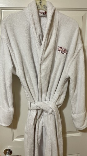 white red rock hotel - Gem