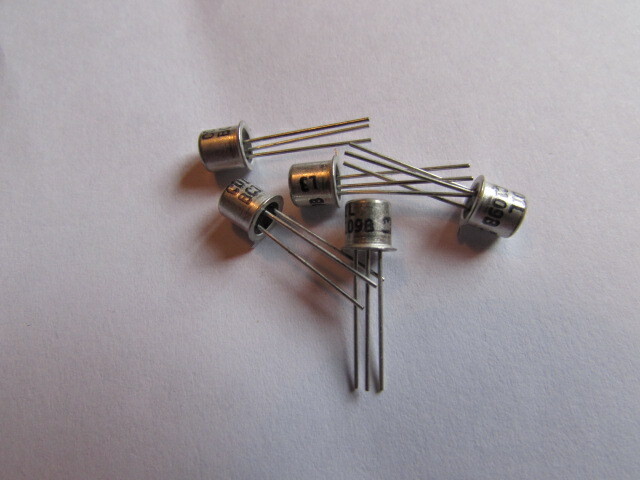 BC109B CDIL Transistor NPN Bipolar 25V 200mA 0.2/0.75W TO-18 4dB (12 ...
