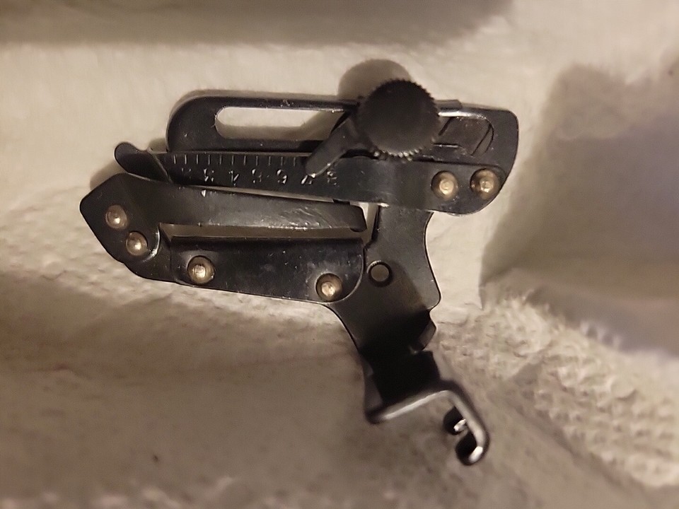 Vintage Singer Sewing Machine Attachments 6 Piece | eBay