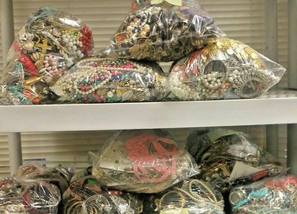 Vintage New Jewelry Pound Bag Lot Scrap Junk Chains Beads Brooch ...