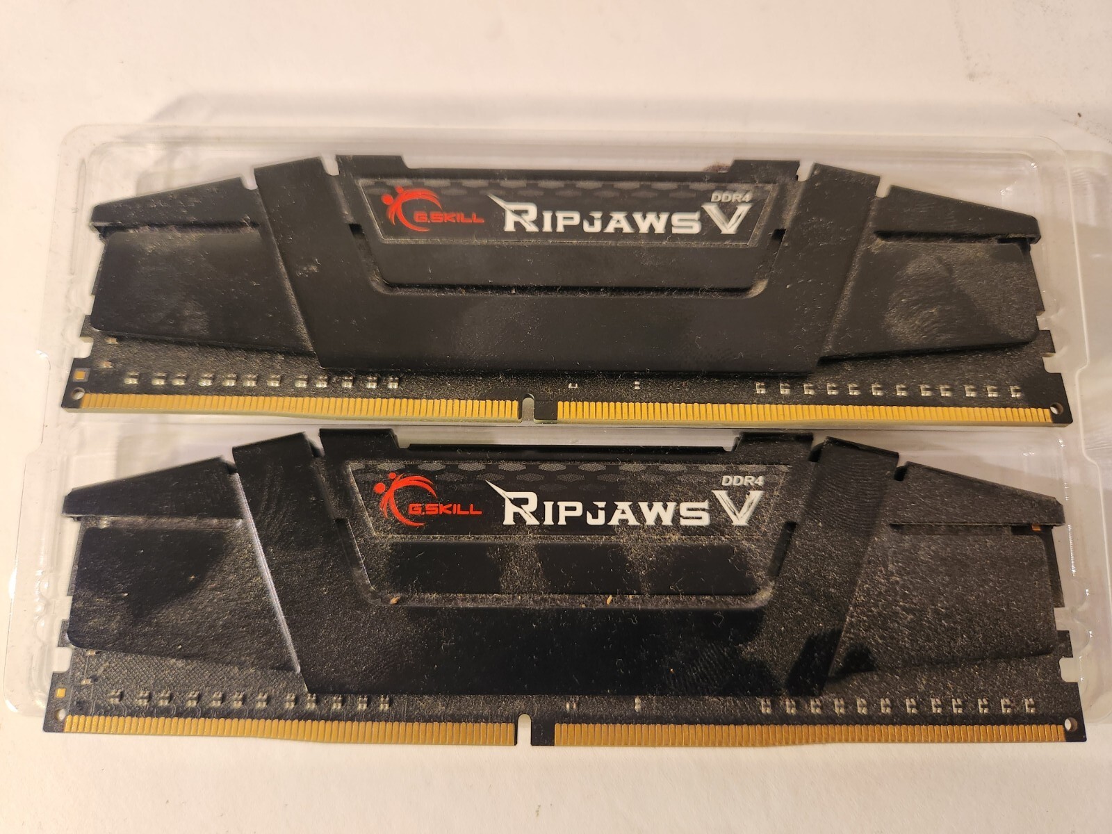 G.Skill Ripjaws F4-3200C16D-16GVKB (8GBx2) DDR4-3200 Desktop Memory Kit ...