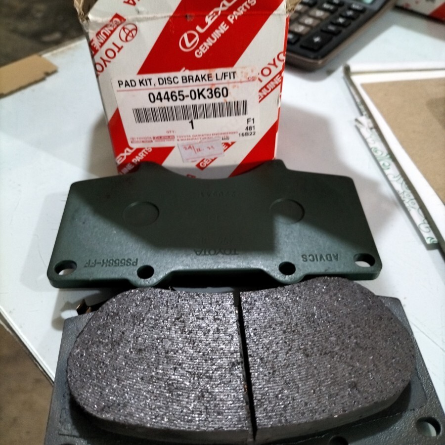Brake Front Pads Set Hilux TOYOTA Shogun Prado Toyota NEW GENUINE 04465 ...