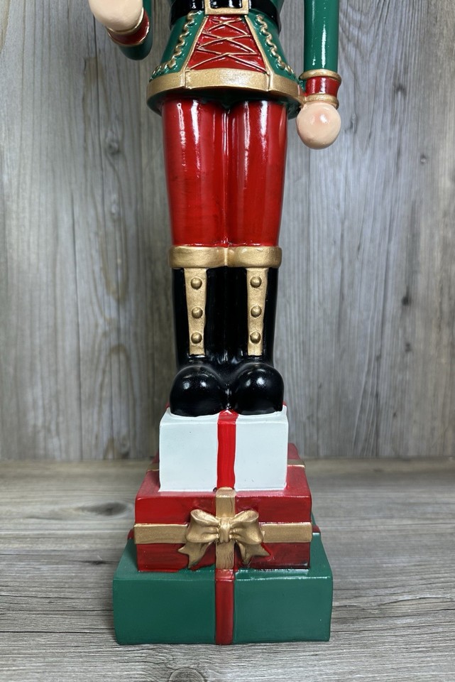 Red Green 20" Presents Regal Christmas NUTCRACKER King Decor NEW | eBay